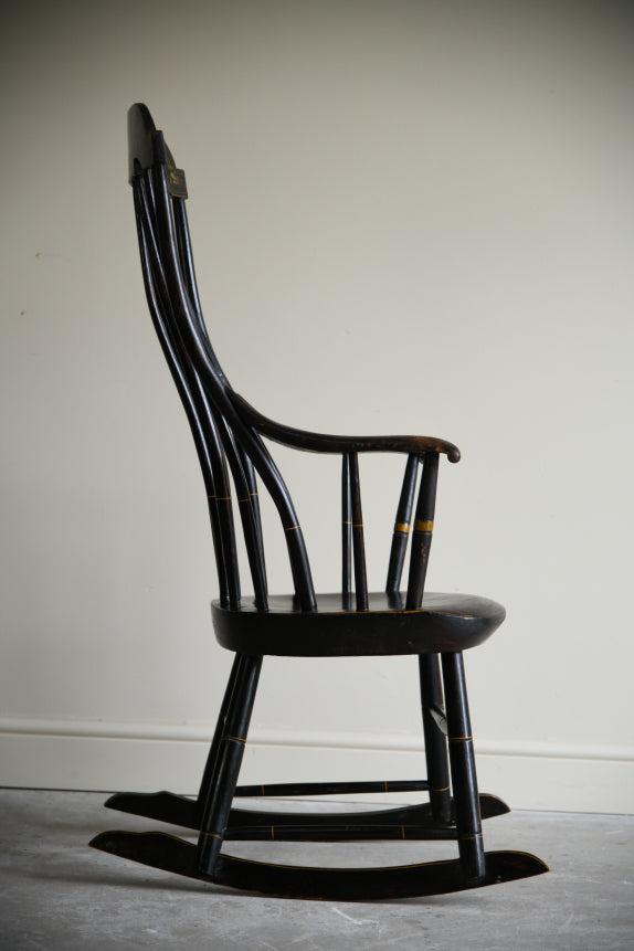 Antique Nichols & Stone Style American Rocking Chair – Kernow Furniture