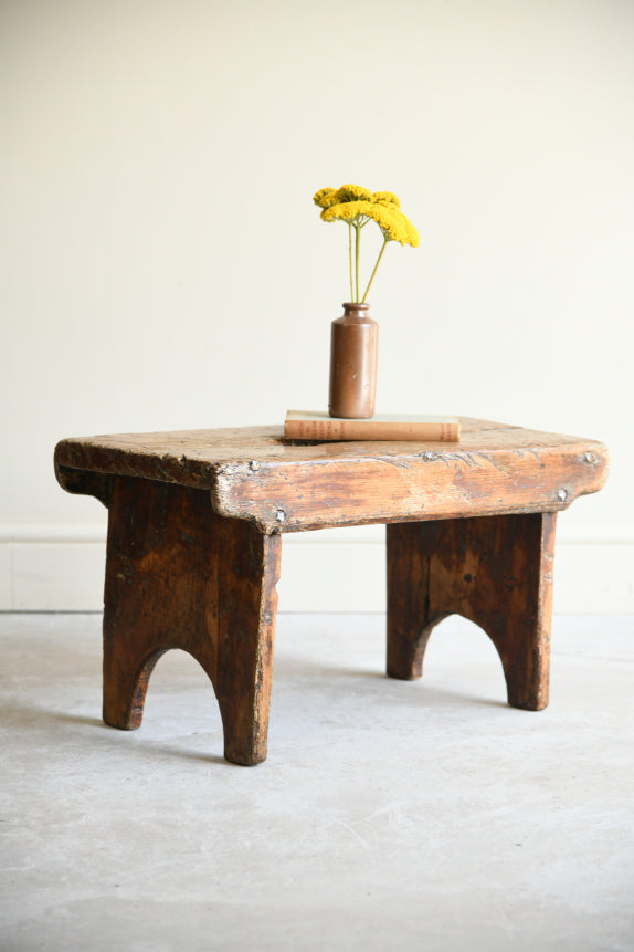Scottish Vernacular Pine Creepie Stool – Kernow Furniture