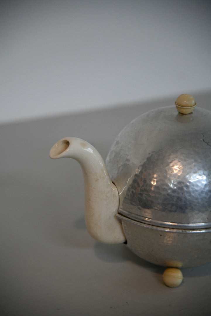 Vintage Insulated Teapot Deco – Kernow Furniture
