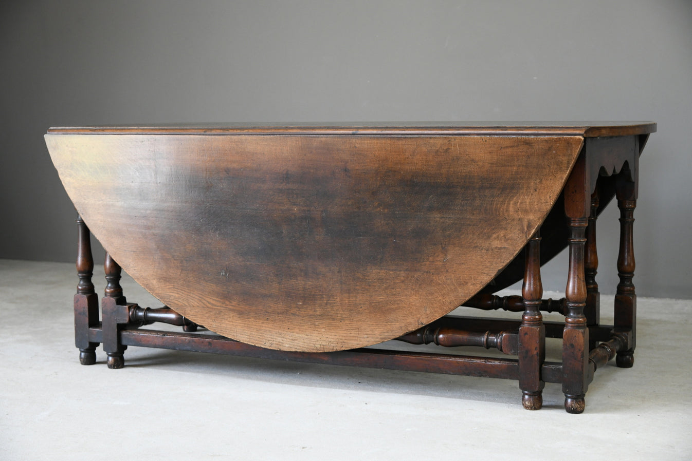 Titchmarsh & Goodwin Oak Drop Leaf Dining Table – Kernow Furniture