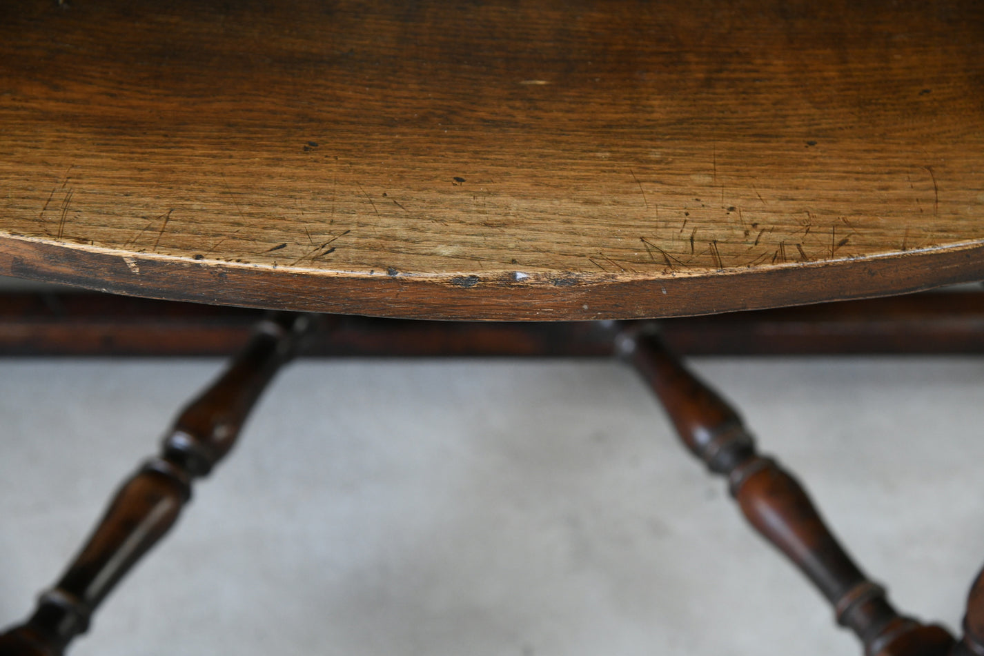 Titchmarsh & Goodwin Oak Drop Leaf Dining Table – Kernow Furniture