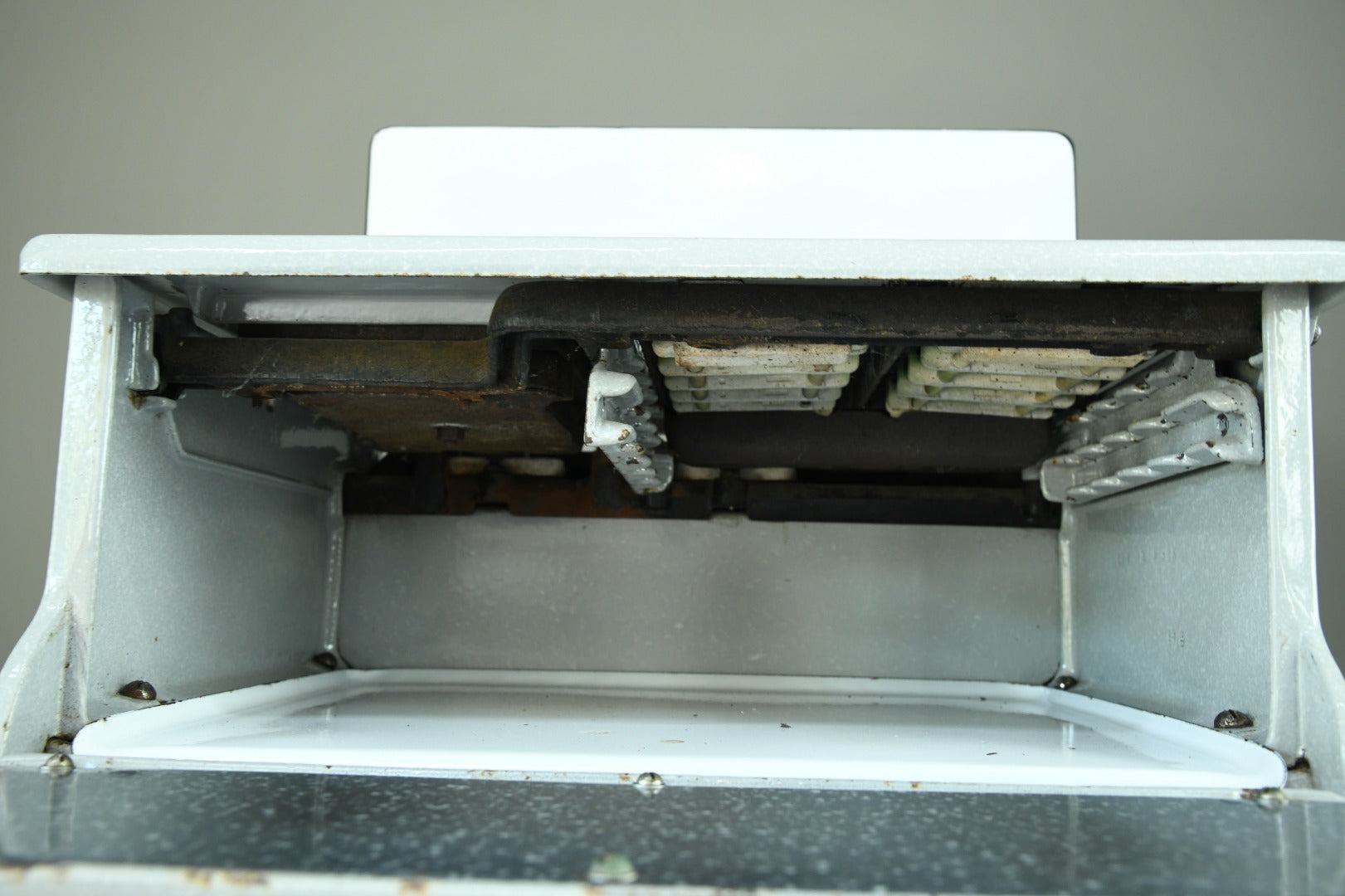 1930s Grey Enamel Electric Cooker – Kernow Furniture