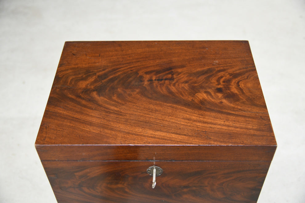 Georgian Mahogany Cellarette – Kernow Furniture