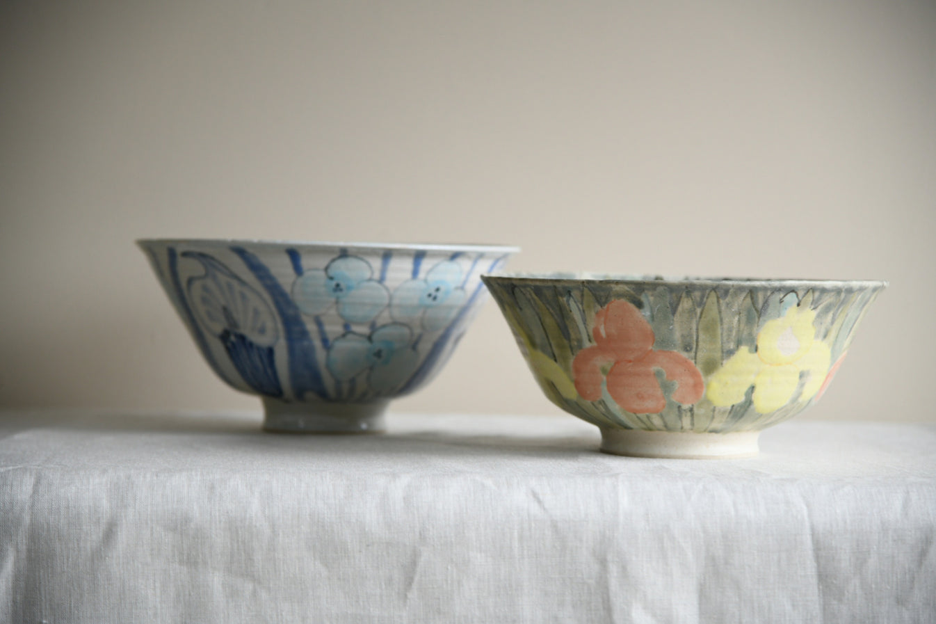 Pair Glazed Stoneware Floral Studio Pottery Bowls – Kernow Furniture