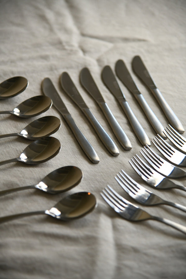 6 Place Setting Viners Cutlery – Kernow Furniture