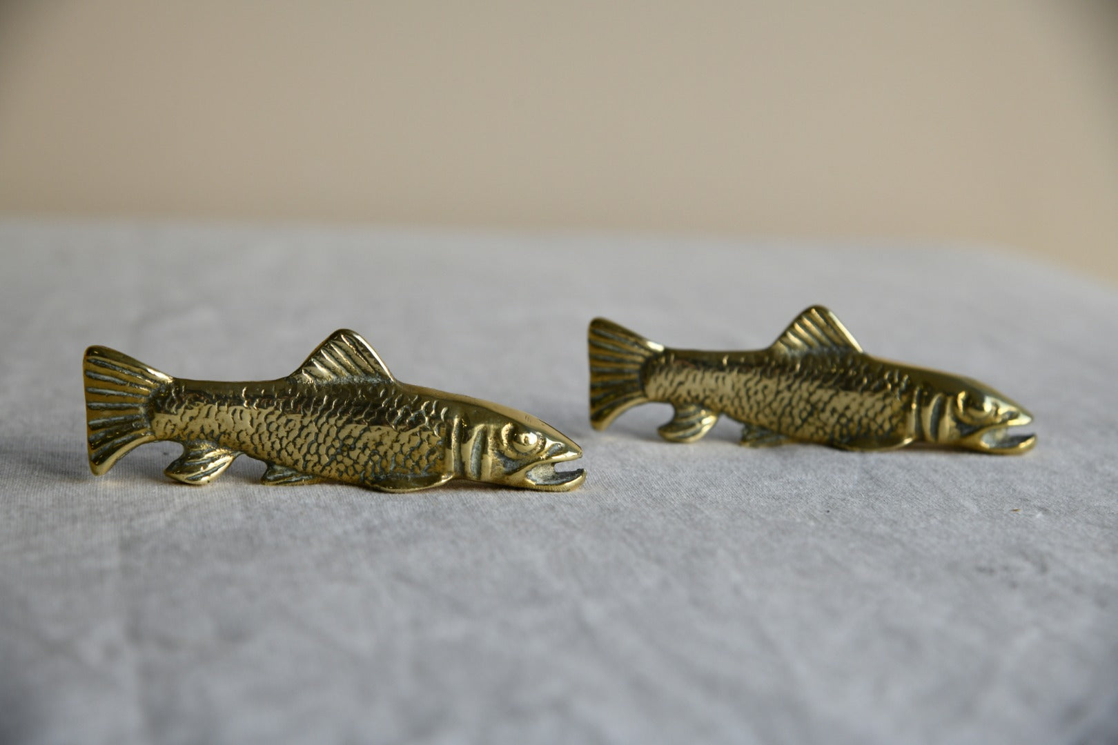Pair Decorative Brass Fish – Kernow Furniture