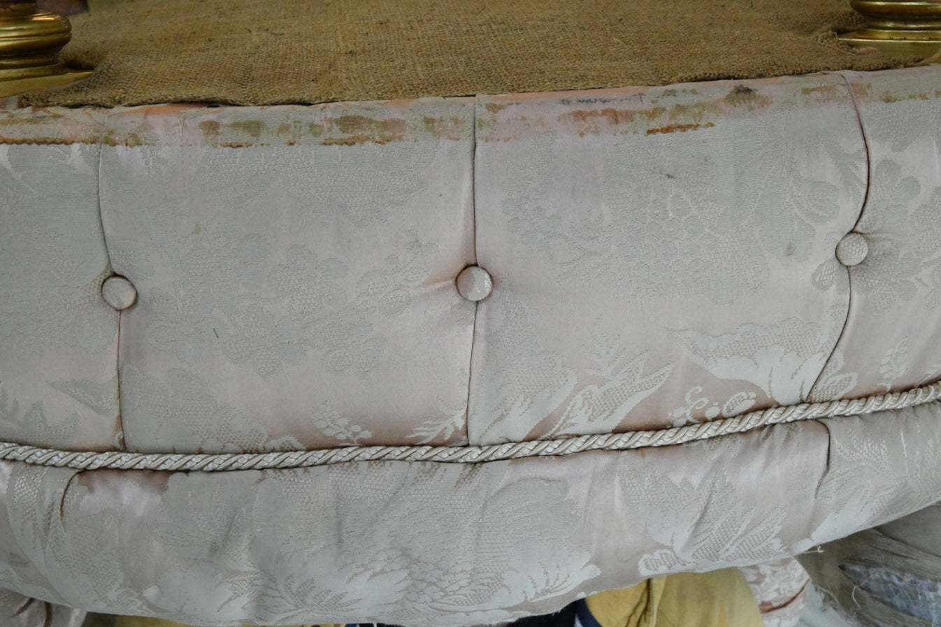 Victorian Button Back Armchair – Kernow Furniture