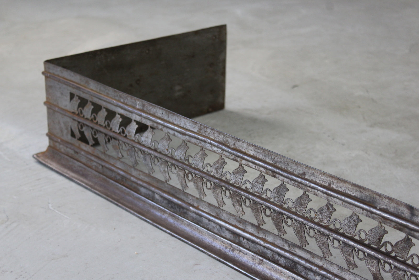 Pierced Steel Fire Fender – Kernow Furniture