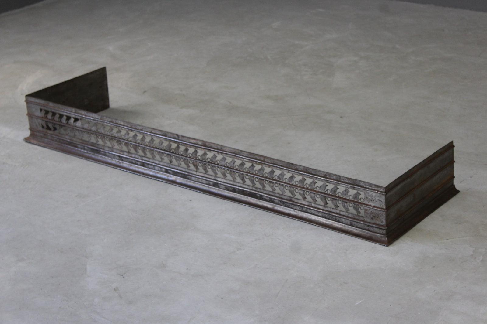 Pierced Steel Fire Fender – Kernow Furniture