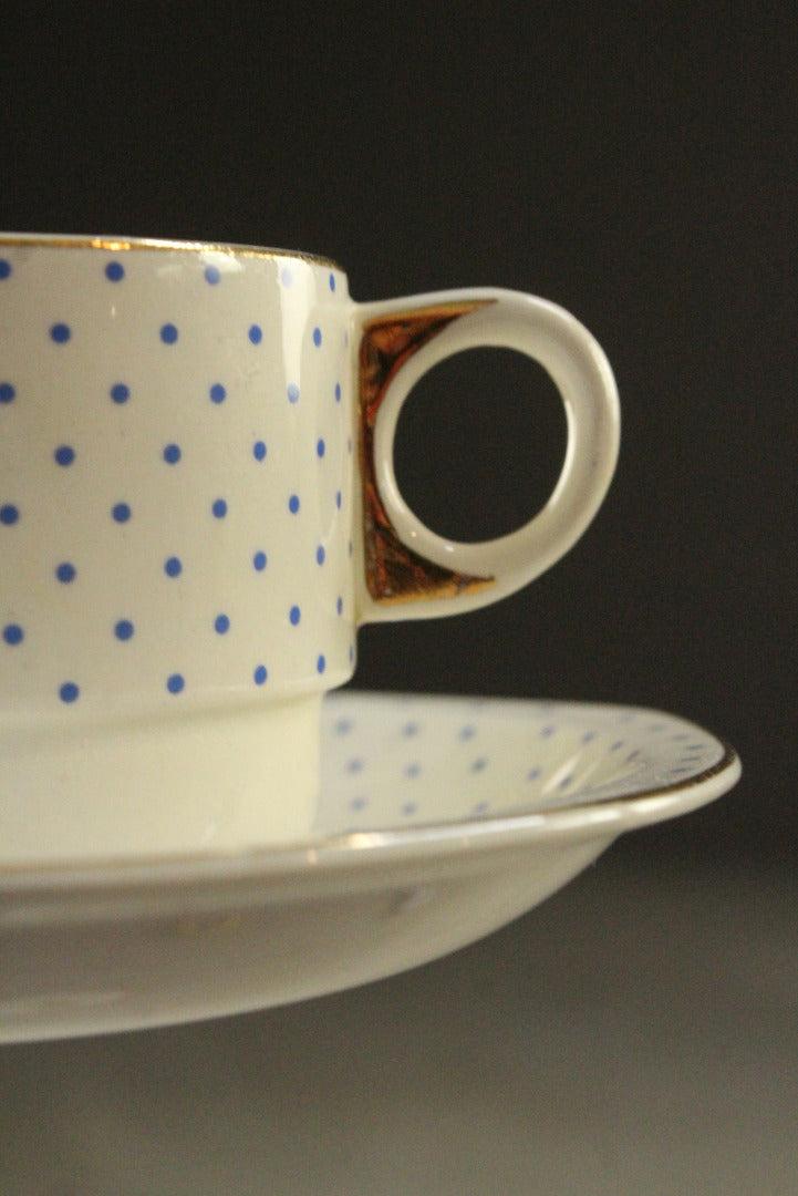 Brexton Blue & White Spotty Cups & Saucers – Kernow Furniture