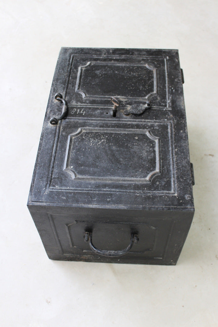 Large Antique Iron Strong Box Safe – Kernow Furniture