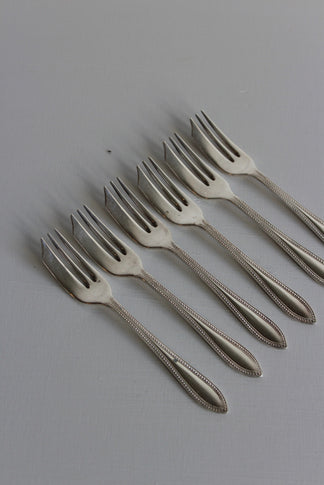 6 Vintage EPNS Cake Forks – Kernow Furniture