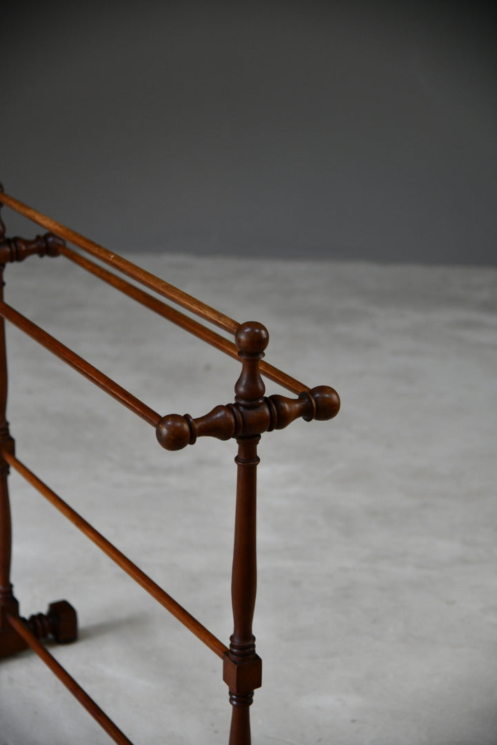 Victorian Style Towel Rail – Kernow Furniture
