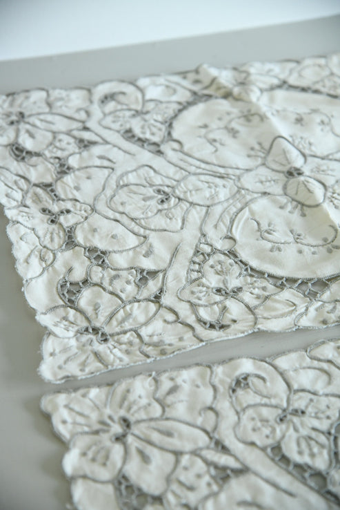 Pair Floral Cut Work Table Mat – Kernow Furniture