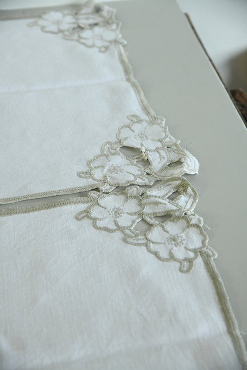 2 Floral Cut Work Table Mats – Kernow Furniture