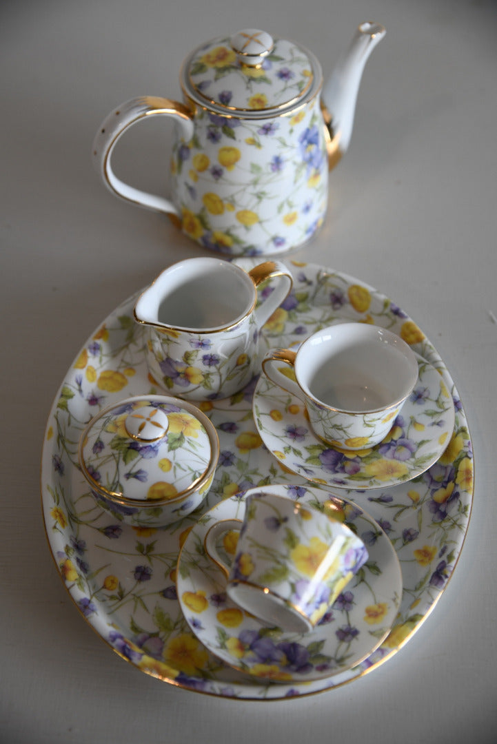 Regal Porcelain Miniature Tea Set – Kernow Furniture